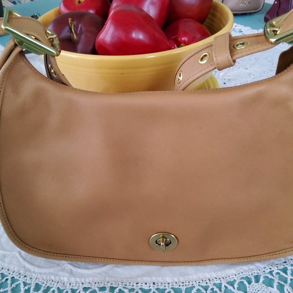 Coach | Bags | Vintage Coach 9338 Legacy Crescent Saddle Shoulder In ...